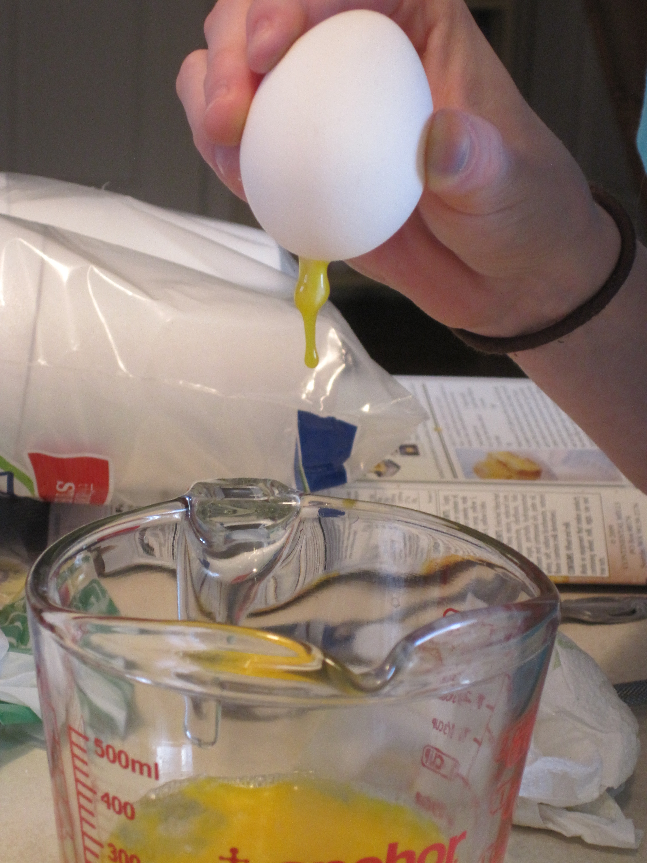 "Egg"cellent: DIY (Saveable) Dyed Eggs - Loving Here